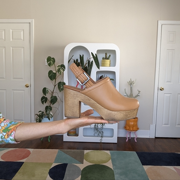 Universal Thread | Shoes | Universal Thread Brown Clogs | Poshmark